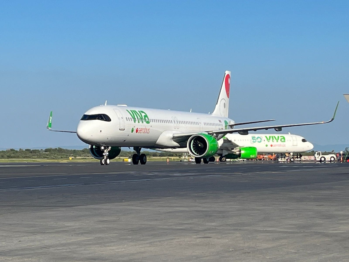 LLEGA EL AVIÓN #78 DE VIVA AEROBUS EN UN VUELO DE TRASLADO OPERADO CON ...